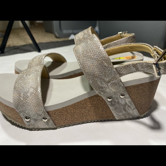 Volatile | Shoes | Volatile Silver Snake Print Chunky Platform Strappy ...